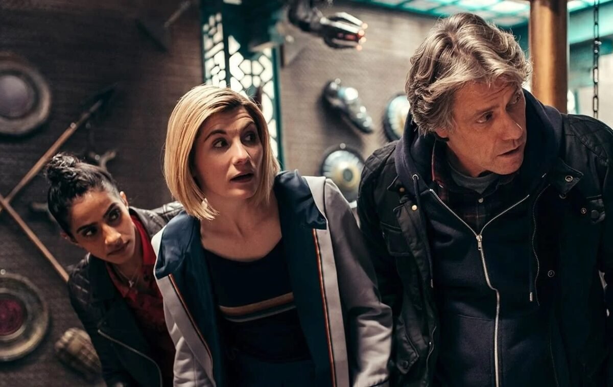 Chris Chibnall Has Written All 6 Episodes of Doctor Who: Flux – The ...